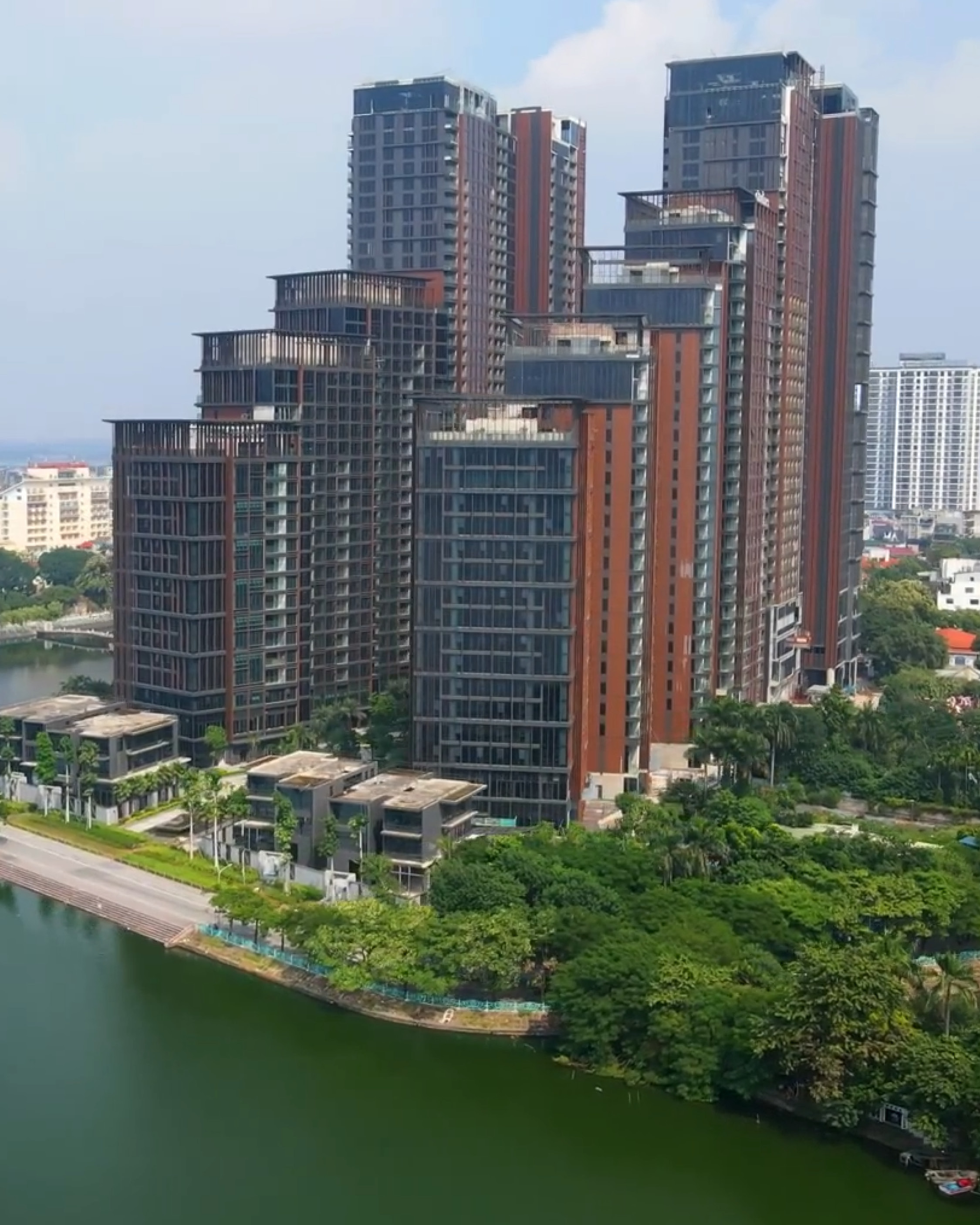West Lake Iconic Towers | PTW